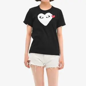 Play Comme Des Garcon Emblem Heart T-shirt - Black