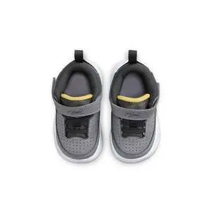 JORDAN Max Aura 5 Sneakers - Gray/black