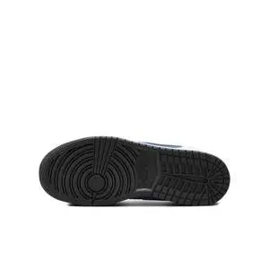 JORDAN 1 Low Se Sneakers