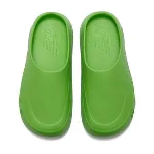 NEW BALANCE Clogs - Green