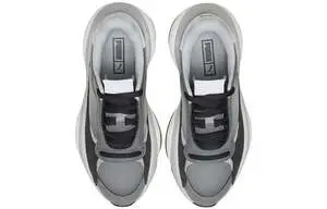 PUMA Alteration T Sneakers
