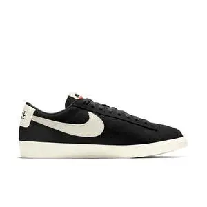 Nike Blazer Low Sd Sneakers - Black