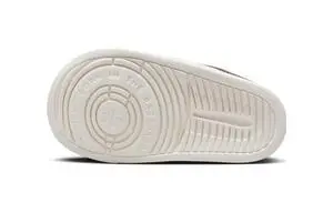 JORDAN Air Series Es Alt Low Top Sneakers