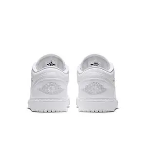 JORDAN 1 Retro Low Sneakers