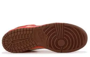 Nike Dunk Low Premium "un-hemp - Red