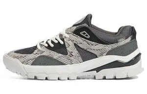 VANS Amzn Trailhead Sneakers