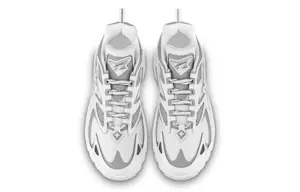 LOUIS VUITTON Runner Tatic Sneakers - White/grey