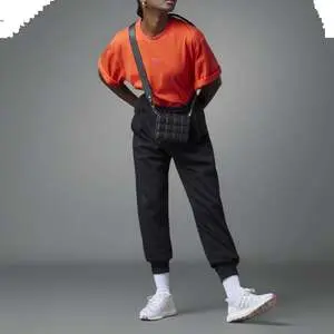 Adidas Valentine's Day T-shirt 'ornage