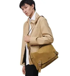 Dior 26 Medium Jett Messenger Bag