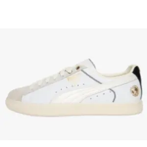 PUMA Clyde Sneakers - White/black