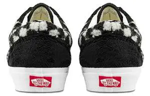 VANS Old Skool Sherpa Checkerboard Low Top Sneakers