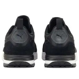 PUMA R22 Sneakers