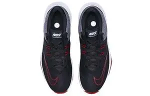 Nike Versitile 2 " Red" Sneakers