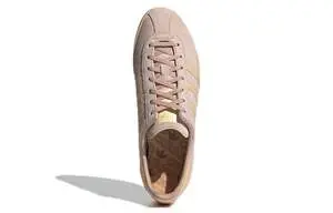 Adidas Broomfield Low Top Sneakers - Pink