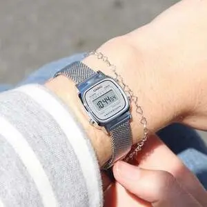 Casio Analog Digital Watch With Mesh Strap - Silver