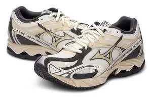 Mizuno Wave Orion Low Top Sneakers