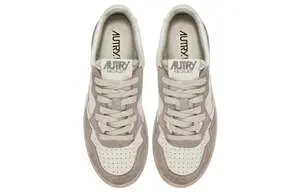 AUTRY Medalist Leather Low Top Sneakers