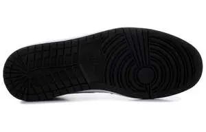 JORDAN 1 Retro High Top Sneakers - Black