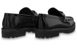 LOUIS VUITTON Major Loafer Shoes