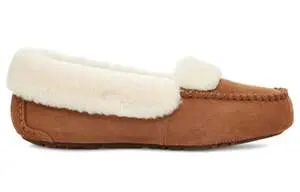 UGG Dakota Spill Seam Slipper