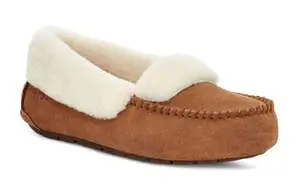 UGG Dakota Spill Seam Slipper