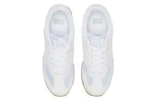 Onitsuka Tiger Ultimate 81 Low Top Sneakers