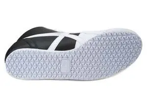 Onitsuka Tiger Mexico Mid Runner In White And Black - White/black
