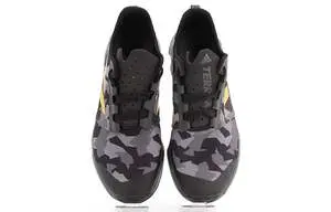 Adidas Voyager Dlx Sneakers