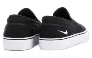 Nike Slip-on Sneakers - Black/white