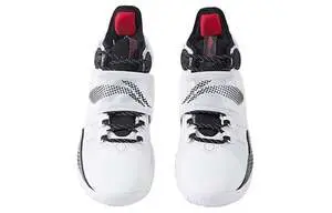 LI-NING Sonic Athletic Shoes