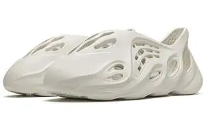 Adidas Yeezy Foam Runner Slip-on - White