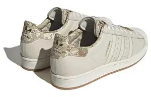 Adidas Originals Superstar Sneakers - Beige/white