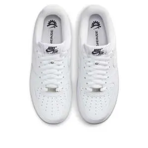 Nike Force 1 Low Flyease Sneakers
