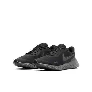 Nike Revolution 5 Anthracite Athletic Sneakers