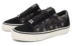 VANS X Undefeated Old Skool Sneakers - Black