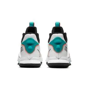 Nike Lebron Witness 5 Athletic Sneakers - White/green