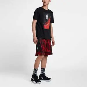 Nike Kyrie Irving Basketball Short Sleeve T-shirt - Black