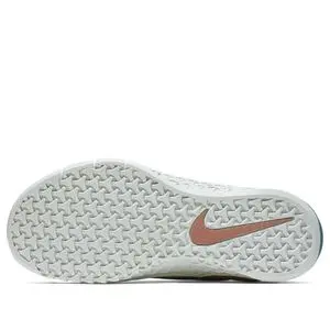 Nike Metcon 4 Athletic Sneakers - Pink