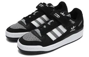 Adidas Forum Low Sneakers