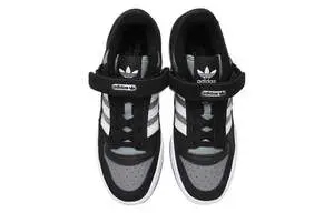 Adidas Forum Low Sneakers