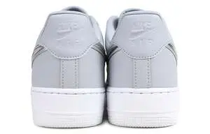 Nike Force 1 '07 Lv8 3 Low Top Sneakers