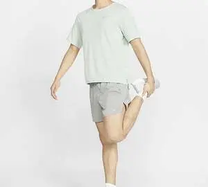 Nike As Rise 365 Short Sleeve Top - Light Green