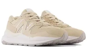 NEW BALANCE 57/40 Low Top Sneakers - Cream