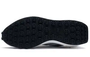 LI-NING Eternal 92 Low Top Sneakers