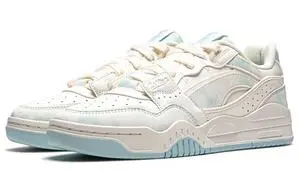 LI-NING Yuebai Skateboarding Sneakers