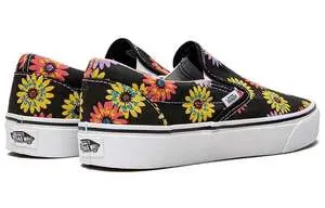 VANS Classic Slip-on Sneakers - Black/yellow