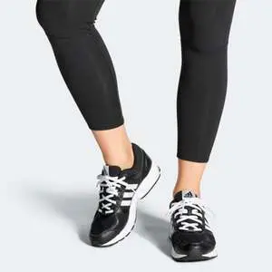 Adidas Equipment 10 Closed Low Top Sneakers - Black/white/pink