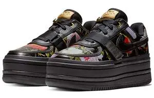 Nike Vandal 2k Lx "floral" Platform Sneakers - Black