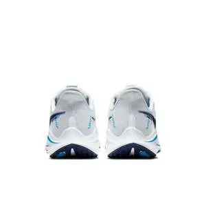 Nike Zoom Vomero 14 Sneakers - White/blue