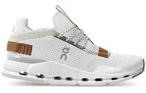 On Cloudnova Sneakers - White/pearl/brown